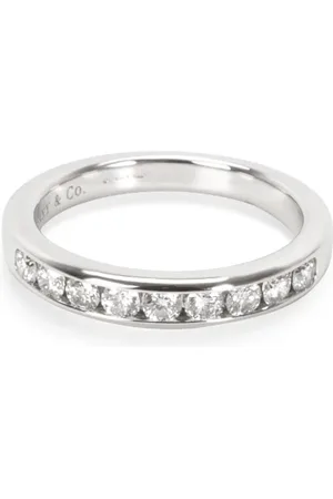 Platinum fashion rings store